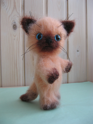 Ravelry: Siamese Cat pattern by Nady Strakovskaya