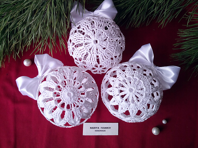 Ravelry: X-mas snowballs pattern by Nadiya Ivankiv
