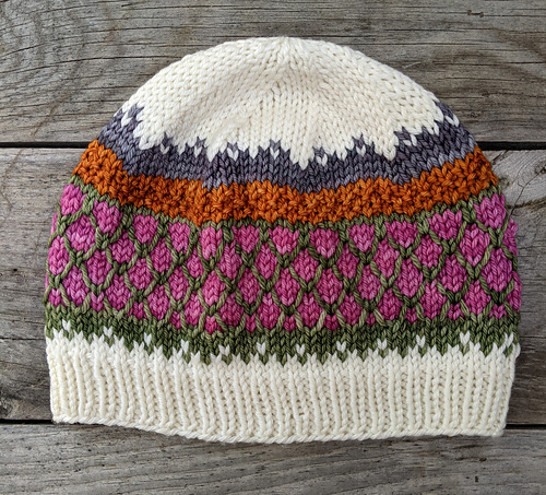 Ravelry: Denali Beanie pattern by Nancy Bates