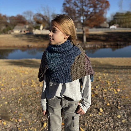 Ravelry: Turtleneck Cowl Scarf pattern by Natalie Lviv