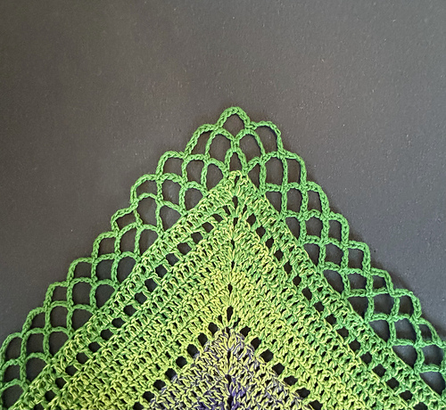 Ravelry: Lavender Shawl pattern by Natalie Lviv