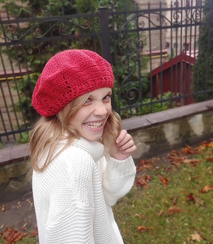 Ravelry: Easy French Beret Hat pattern by Natalie Lviv