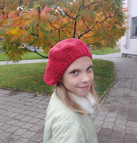 Ravelry: Easy French Beret Hat pattern by Natalie Lviv