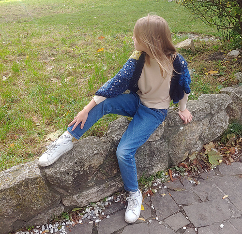 Ravelry: Starry Night Cardigan Cocoon pattern by Natalie Lviv