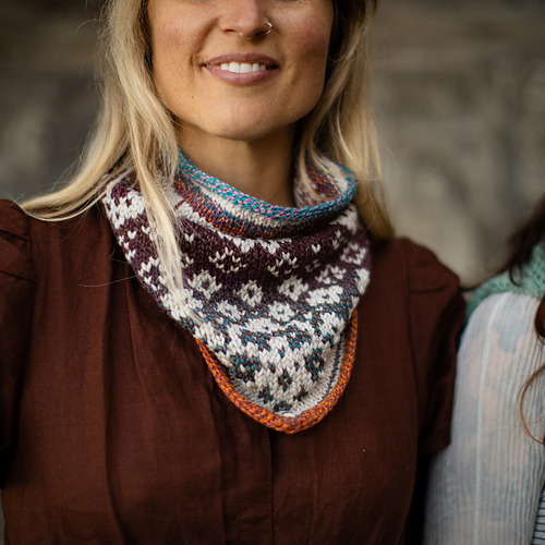 Ravelry: Hozho Cowl pattern by Jennifer Berg