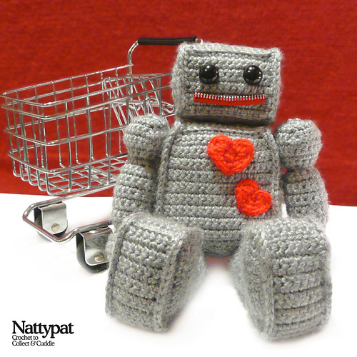 Ravelry: The Lovebot pattern by Natalie Gagnon