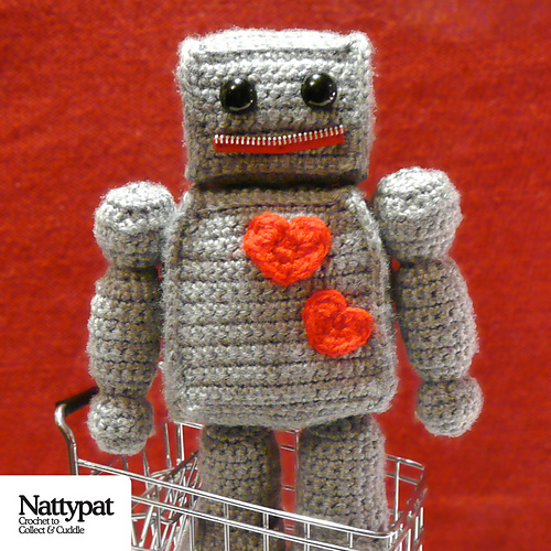 Ravelry: The Lovebot pattern by Natalie Gagnon
