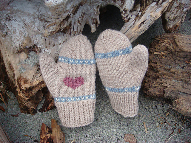 Ravelry: Show Your Heart Mittens pattern by Carol Balogh