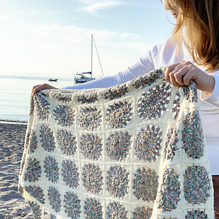 Ravelry: Island Time Shawl pattern by Mallory Krall