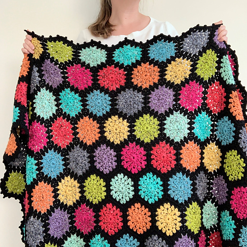 Ravelry: Finley's Starburst Hexie Blanket pattern by Mallory Krall