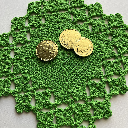 Ravelry: Shamrock Doily pattern by Lisa Hounshell