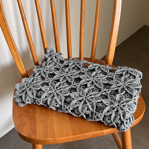 Ravelry: Ferris Wheel Throw pattern by Lisa Hounshell