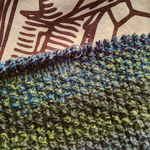 Ravelry: Meander Border Throw Blanket pattern by Nebula Ersatz