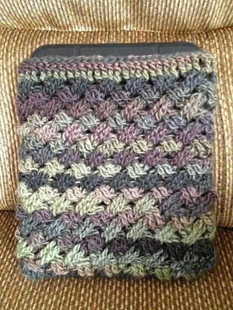 Ravelry: NeedleArtista's Celtic Tablet Cozies CAL