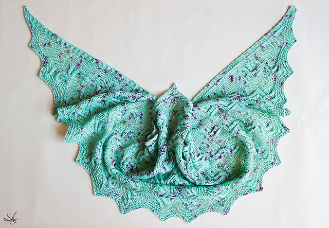 Ravelry: Double Tendril pattern by Dolly Laishram