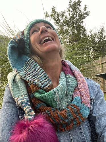 Ravelry: Unexpected Turn pattern by Helen Bingham