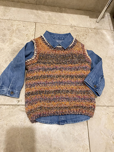 Ravelry: Versatile Kids Vest pattern by Sandra Magalhães