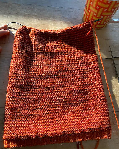 Ravelry: Straight Up Tube Hat pattern by NellKnits