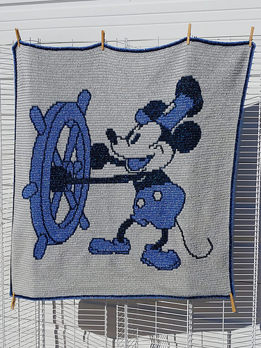 Disney Steamboat Willie mosaic heklet teppe: Fullstendig oversikt over ...