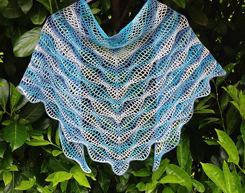 Ravelry: Magic Flow Shawl pattern by Heidi Ehlers