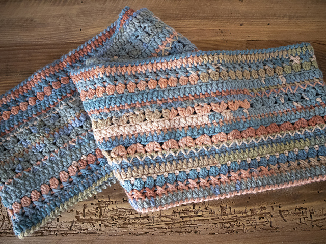 Ravelry: Coral Sunset Infinity Scarf pattern by Hooked on Sunshine