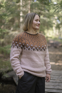 Ravelry: Siipi pattern by Laura Pajula and Liisa Saarenmaa