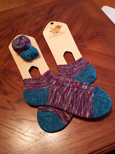 Ravelry: Sanderson Sisters pattern by Sara Glavas