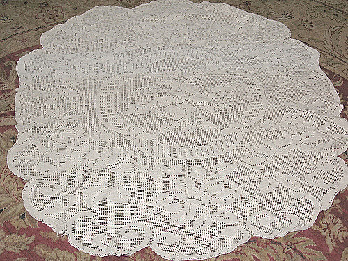 Ravelry: Ovale Decke pattern by Burda Design Team