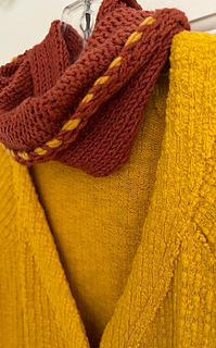 Ravelry: Twist & Turn Cowl pattern by Nickey Knits