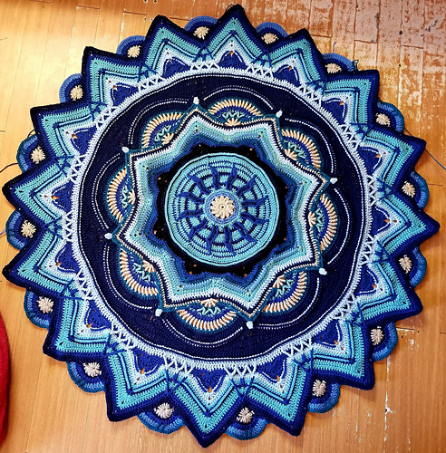 Ravelry: Suna Mandara pattern by Nickie Chapin