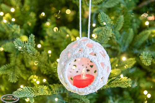 Ravelry: LED Light Ornament pattern by Nicole Riley
