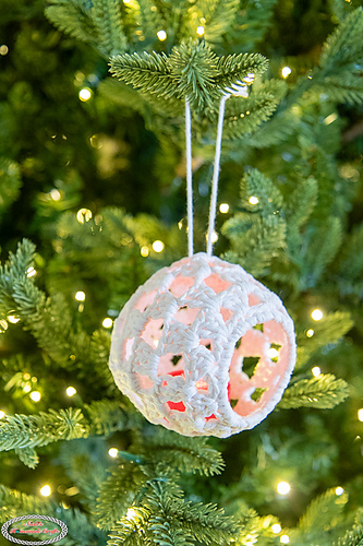 Ravelry: LED Light Ornament pattern by Nicole Riley