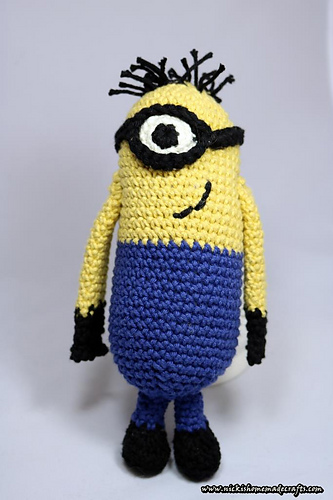 Ravelry: Minion Amigurumi pattern by Nicole Riley