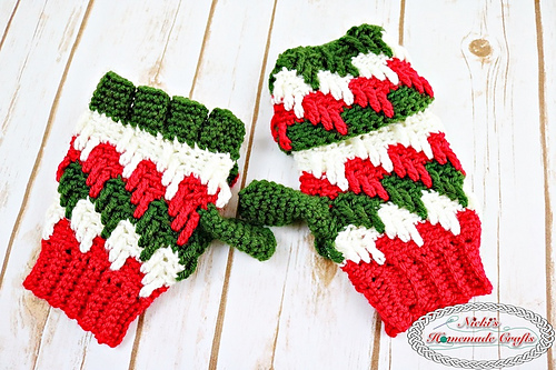 Ravelry: Apache Tears Glittens pattern by Nicole Riley