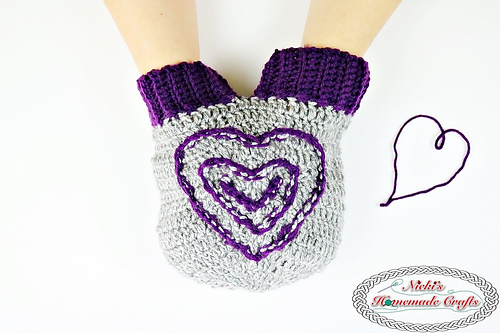 Ravelry: Smitten Mitten pattern by Nicole Riley
