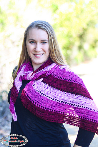 Ravelry: Easy Boomerang Scarf pattern by Nicole Riley