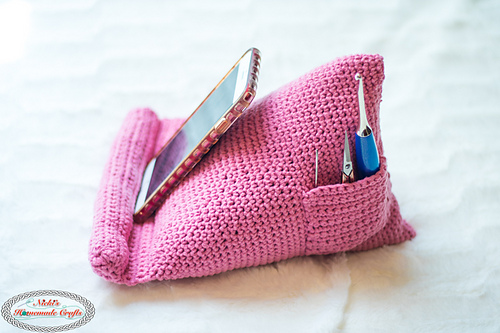 Ravelry: Phone Tablet Book Stand pattern by Nicole Riley