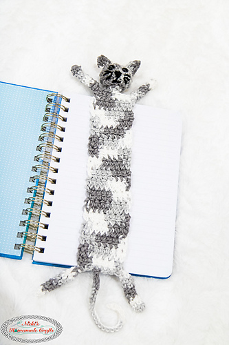Ravelry: Cat Bookmark pattern by Nicole Riley