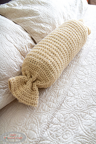 Ravelry: Tunisian Crochet Round Pillow pattern by Nicole Riley