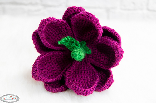 Ravelry: Reversible Flower Doll pattern by Nicole Riley