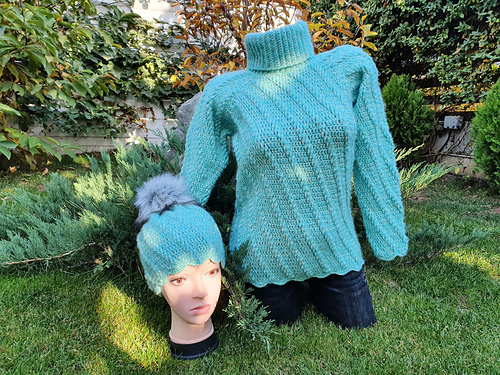 Ravelry: Sweater with hat pattern by Roxi crochet