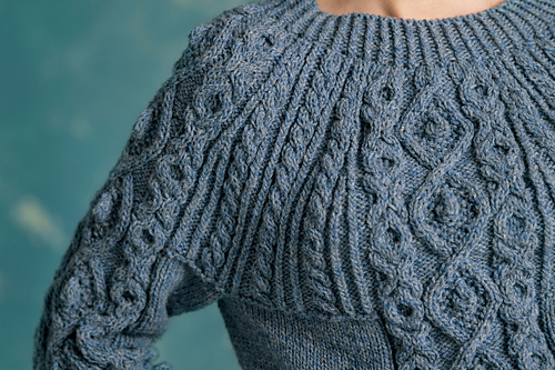 Ravelry: p14 aran yoke jumper pattern by Mayumi Kawai (河合真弓)