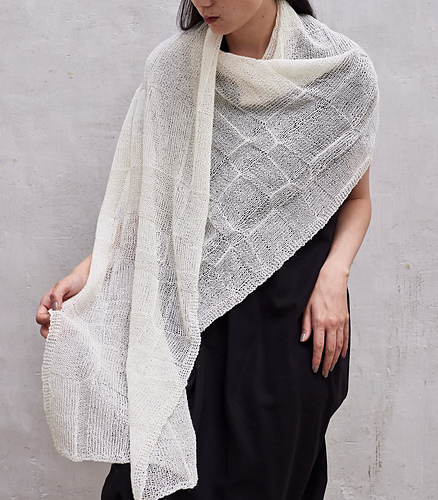 Ravelry: #17 Block Pattern Shawl pattern by Yoko Hatta (風工房)
