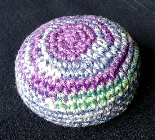 Ravelry: Footbag / Hacky Sack / футбэг pattern by Julia Marquardt