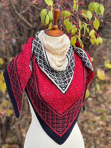 Ravelry: Aoife Shawl pattern by Nikolett Corley Designs