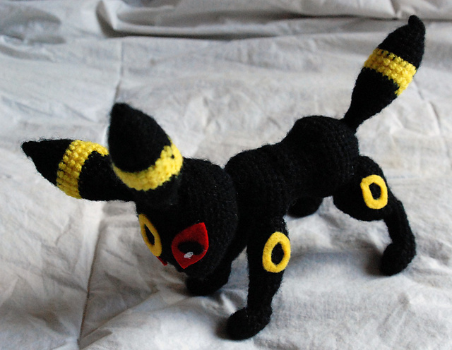 Ravelry: Umbreon Amigurmi pattern by Seo Roh