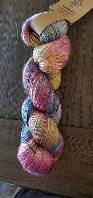 Ravelry: Yarn Bee Authentic Hand-Dyed Blend