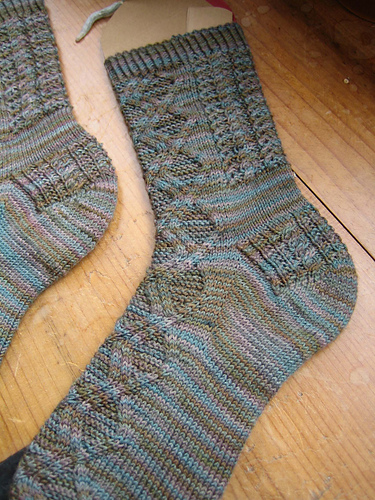 Ravelry: Hopscotch pattern by Liz Thompson