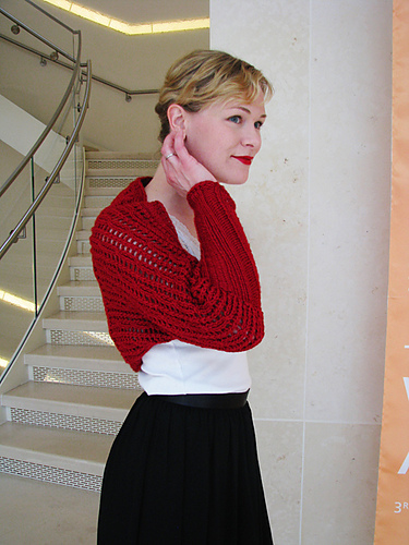Ravelry: Acuminate Shrug pattern by Nicole Feller-Johnson