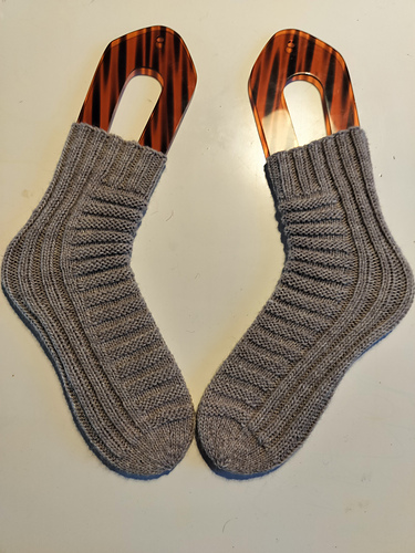 Ravelry: Banana Socks pattern by Marikarmen Sevilla